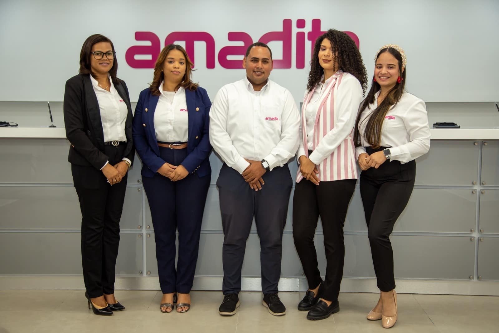 Laboratorio Clínico Amadita apertura nueva sucursal en Baní
